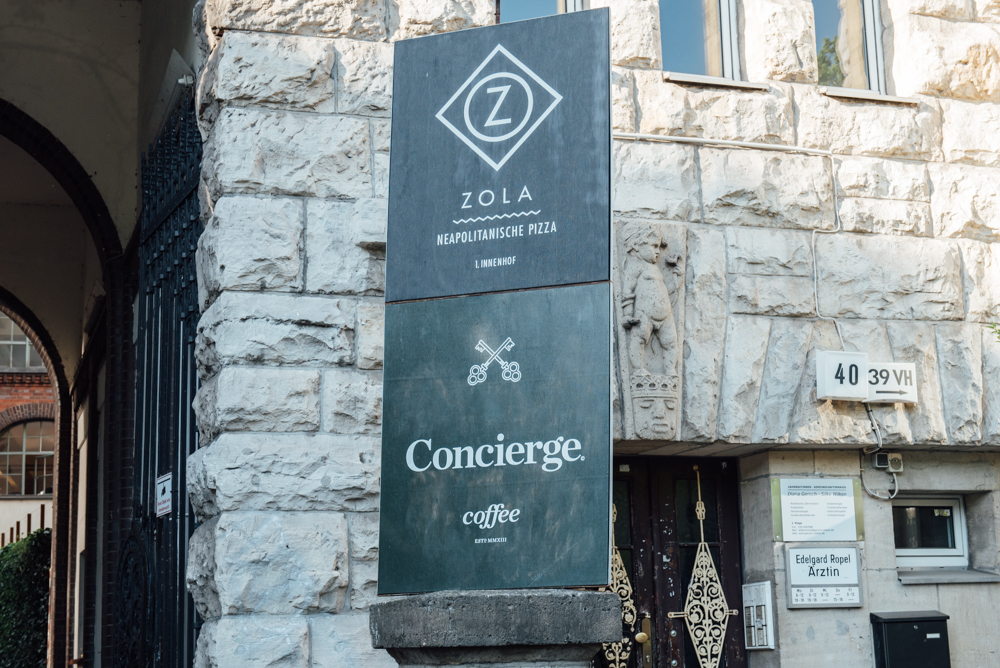 Hinterhofatmosphäre bei Concierge Coffee | Mit Vergnügen Berlin