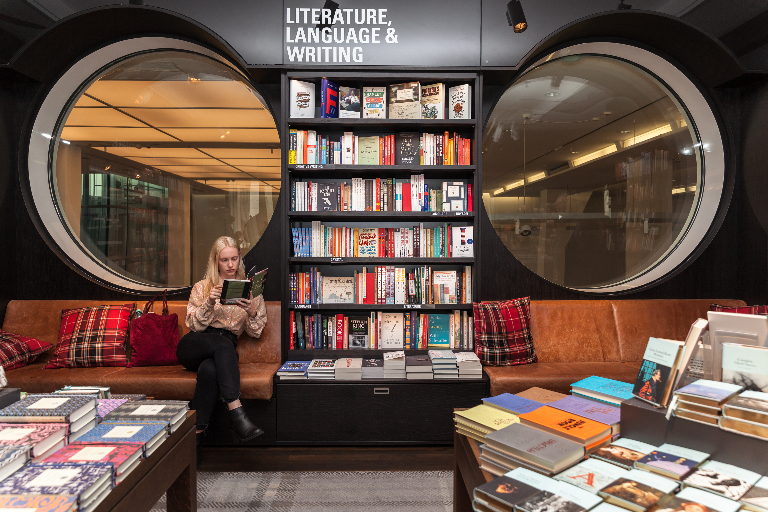 Romantische Abende verbringen im English Bookshop von Dussmann | Mit ...