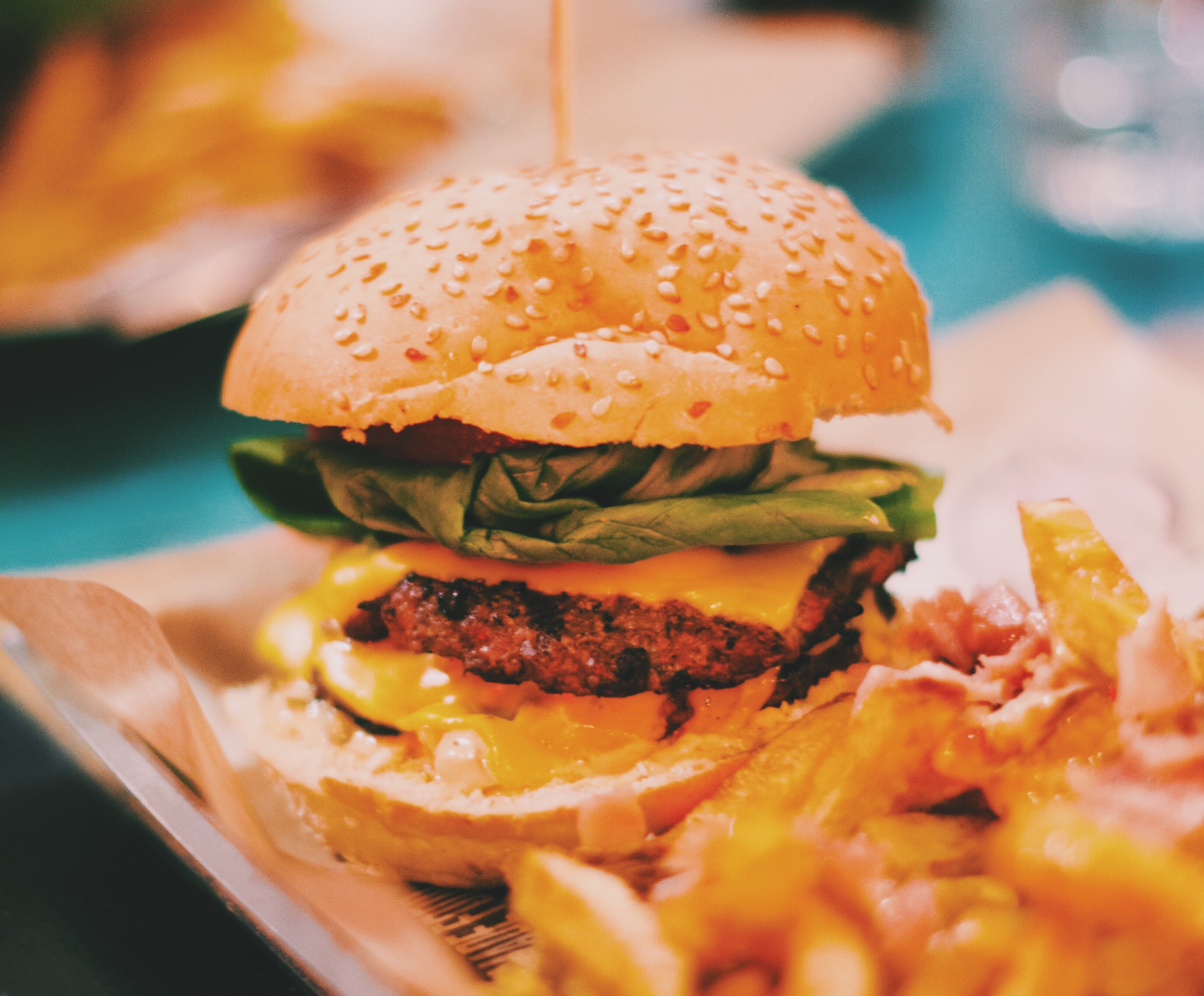 Montag, 13.01. Bushfire Benefit Burgers – Santa Cantina | Mit Vergnügen ...