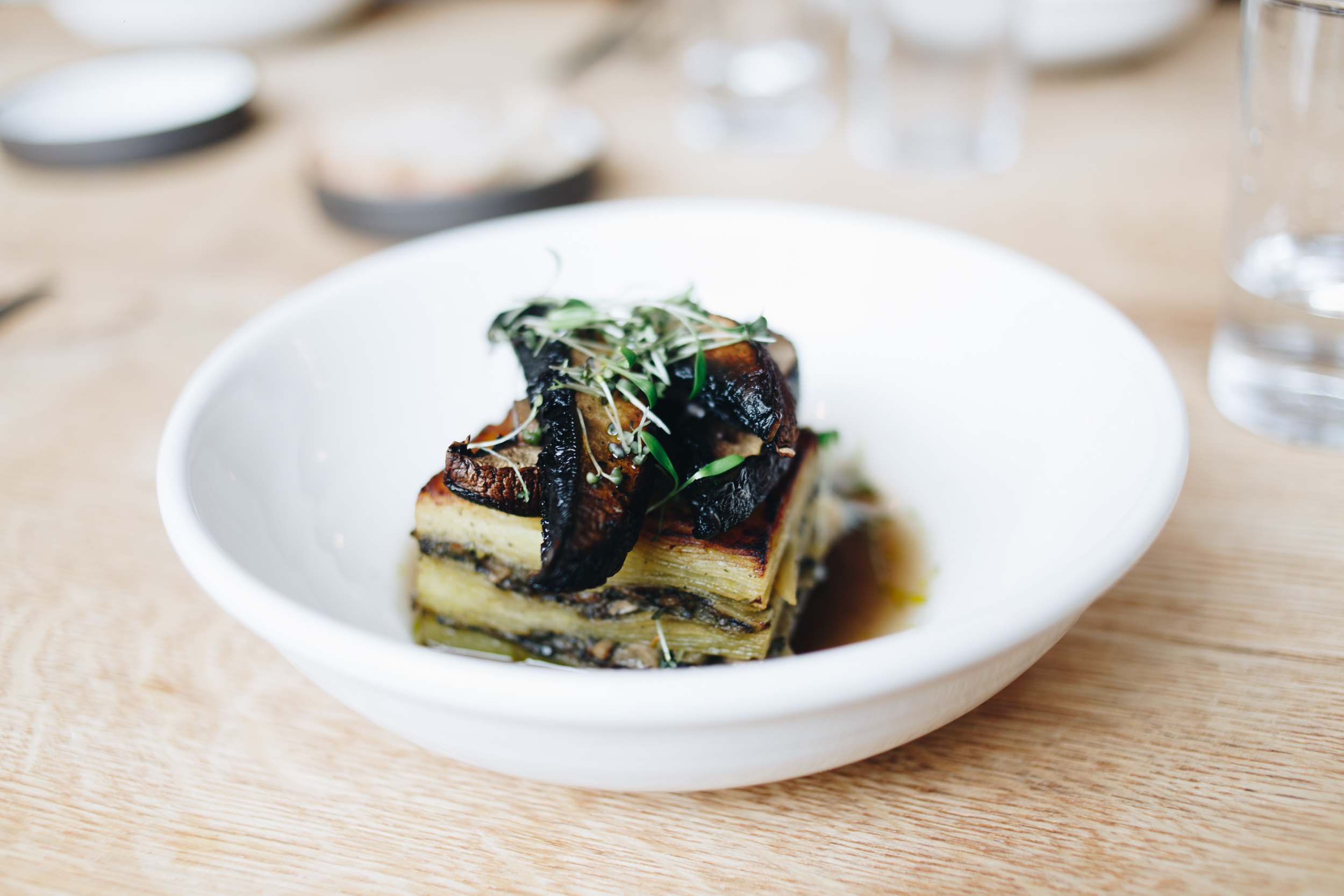 Vegan schmausen in Berlins erstem Zero Waste Restaurant FREA | Mit ...