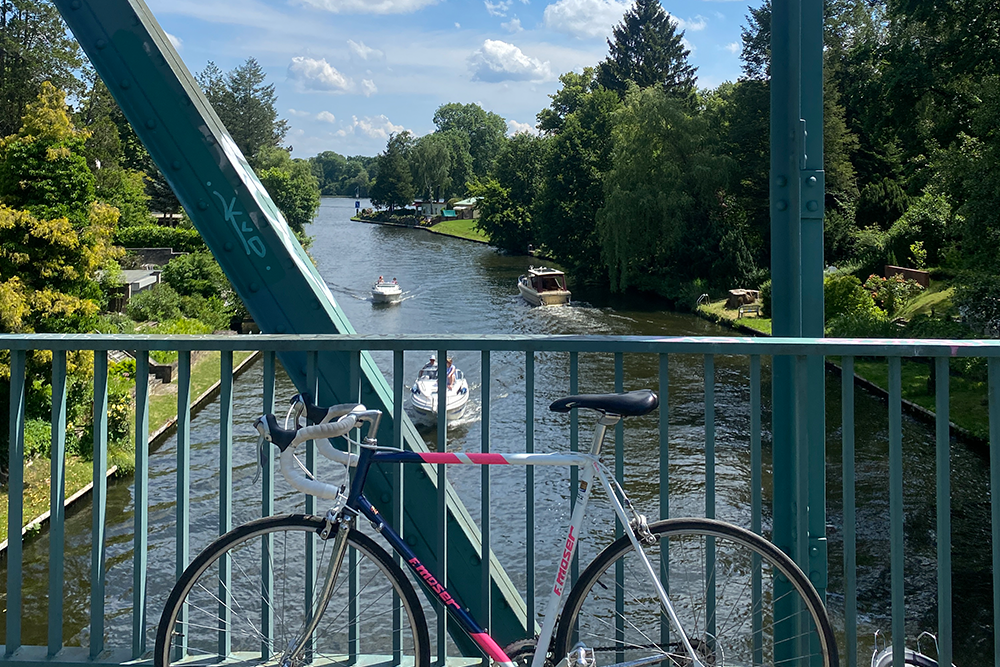 Über die Brücken von Neu-Venedig radeln | Mit Vergnügen Berlin